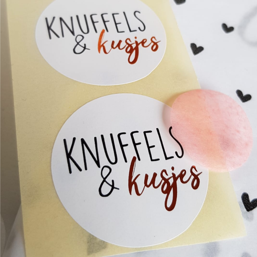 Sticker rond 40 mm (5 stuks) | knuffels en kusjes - Fien & Feau